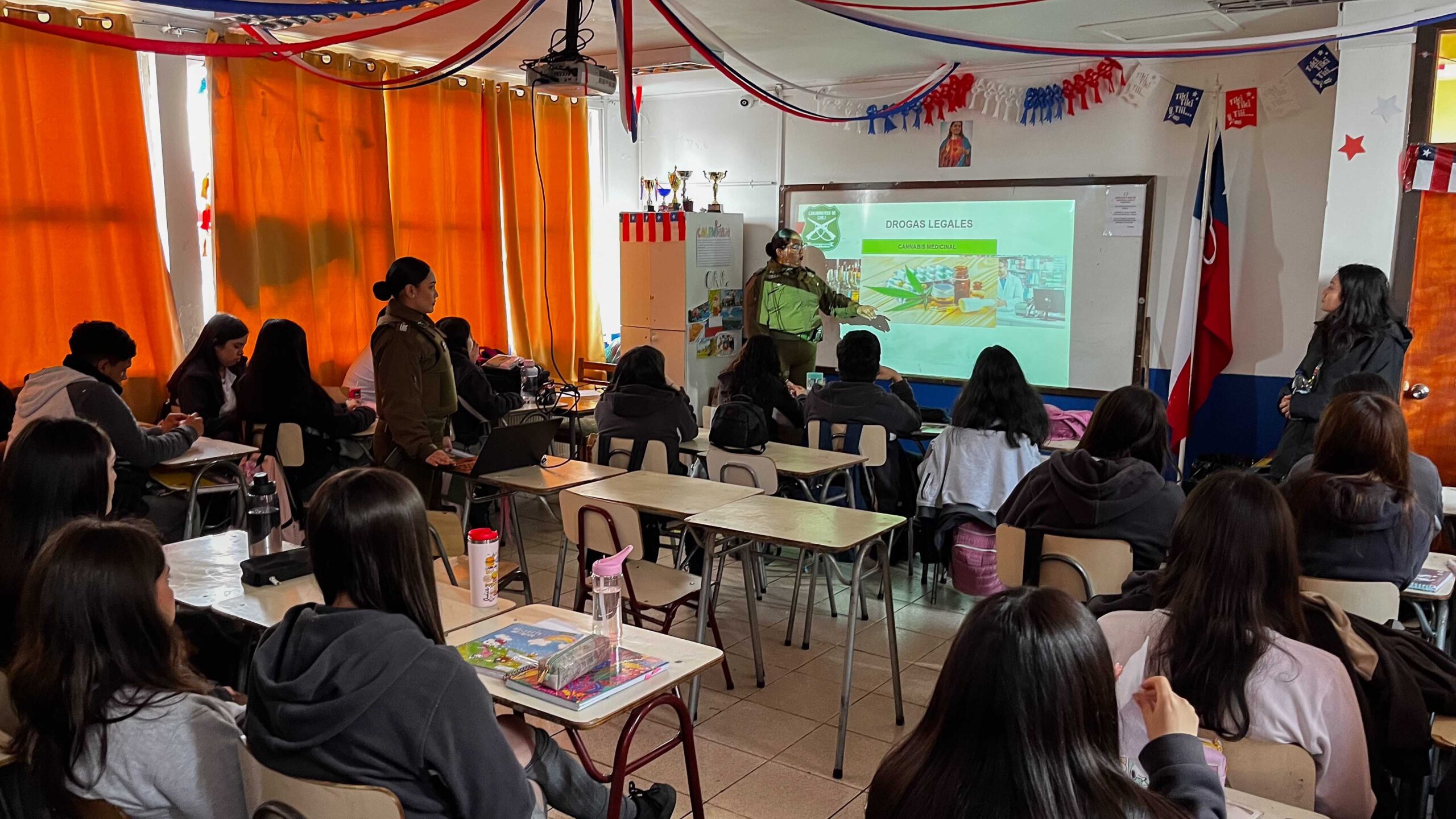Carabineros realiza charla preventiva sobre consumo de alcohol y drogas ...
