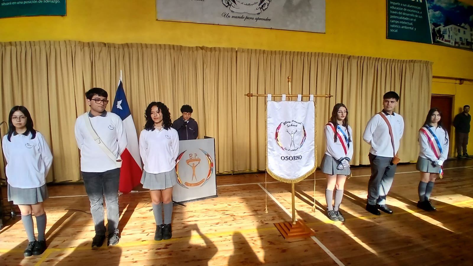 Ceremonia de “Cambio de Estandarte”: un rito de responsabilidad y ...