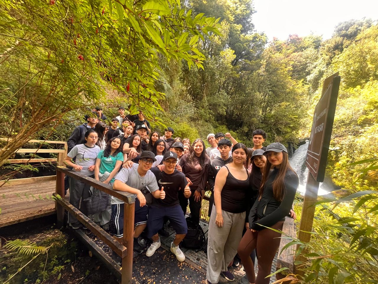 Alumnos de III Medio realizan salida pedagógica al Parque Nacional ...